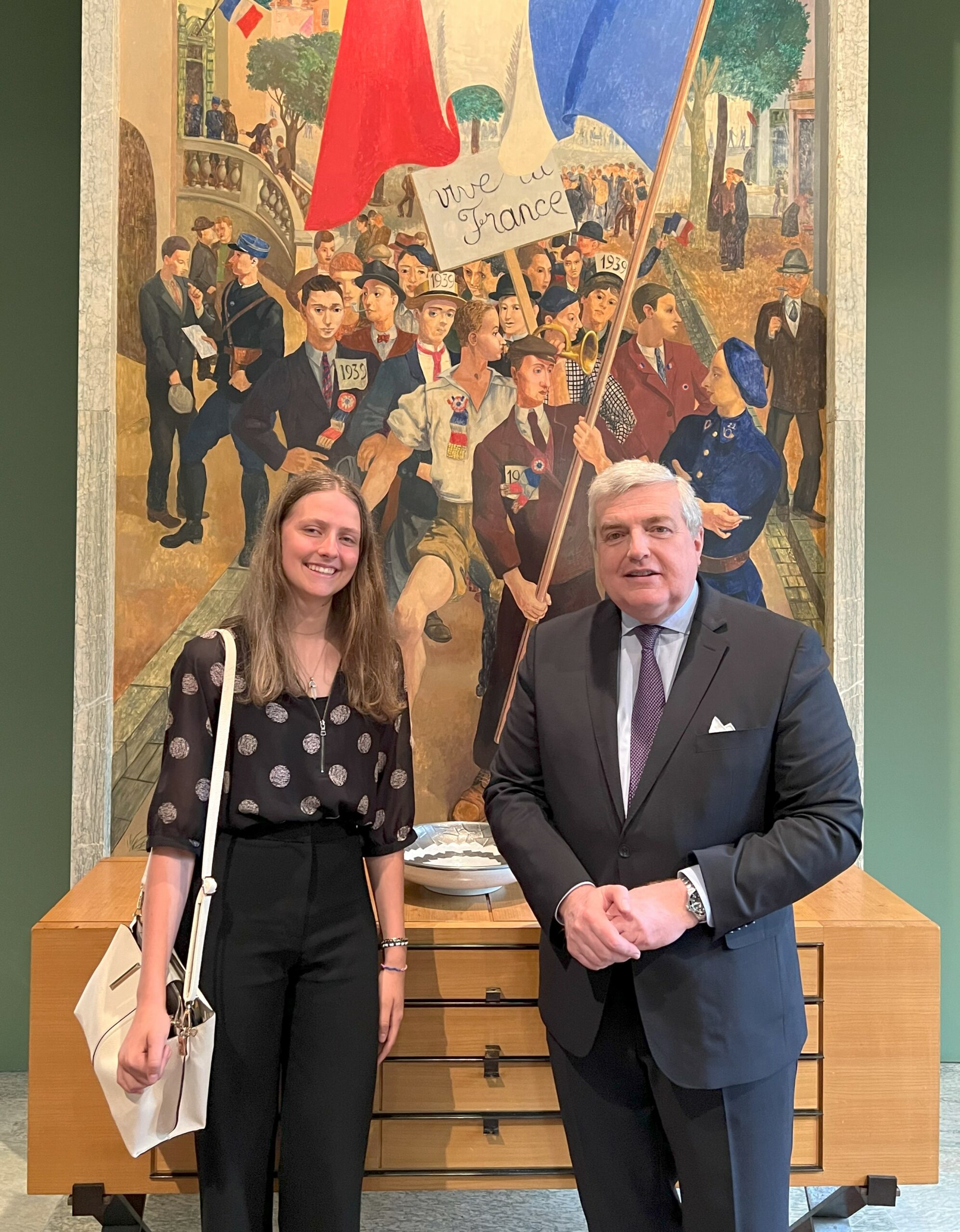 Félicitations à Anne-Sophie pour la bourse Excellence-Major - Collège ...